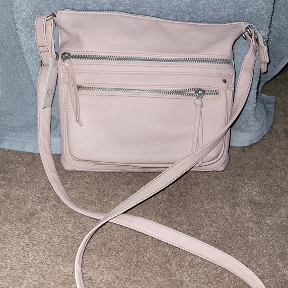 Relic | Bags | Relic By Fossil Riley Crossbody Purse | Poshmark